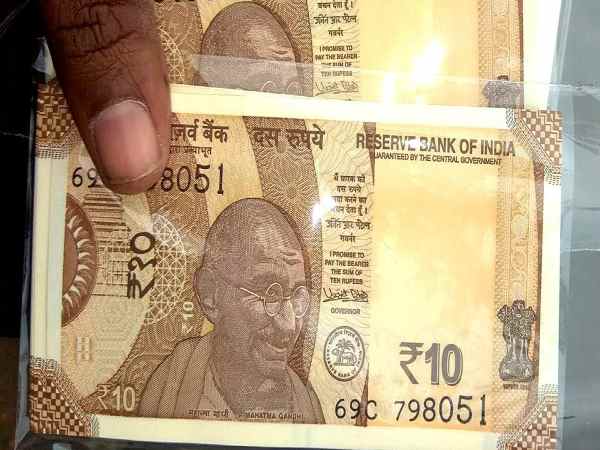 शादियों के सीजन में चाहिए 10 रु के नये नोटों की गड्डी, जानिए किस बैंक ...