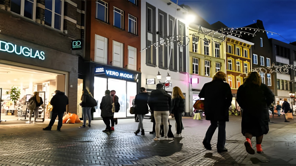 Netherlands Enters First Recession Amid Soaring Food Prices, Energy ...