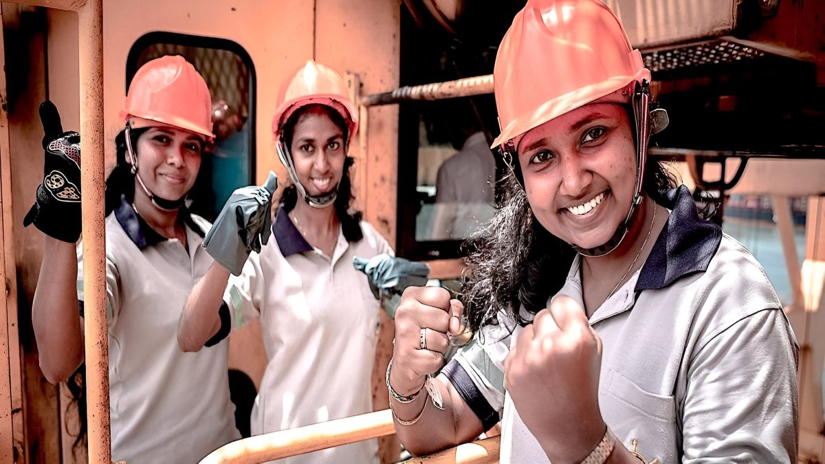 Women's Day Special: India's Female Labor Force Participation Sees ...