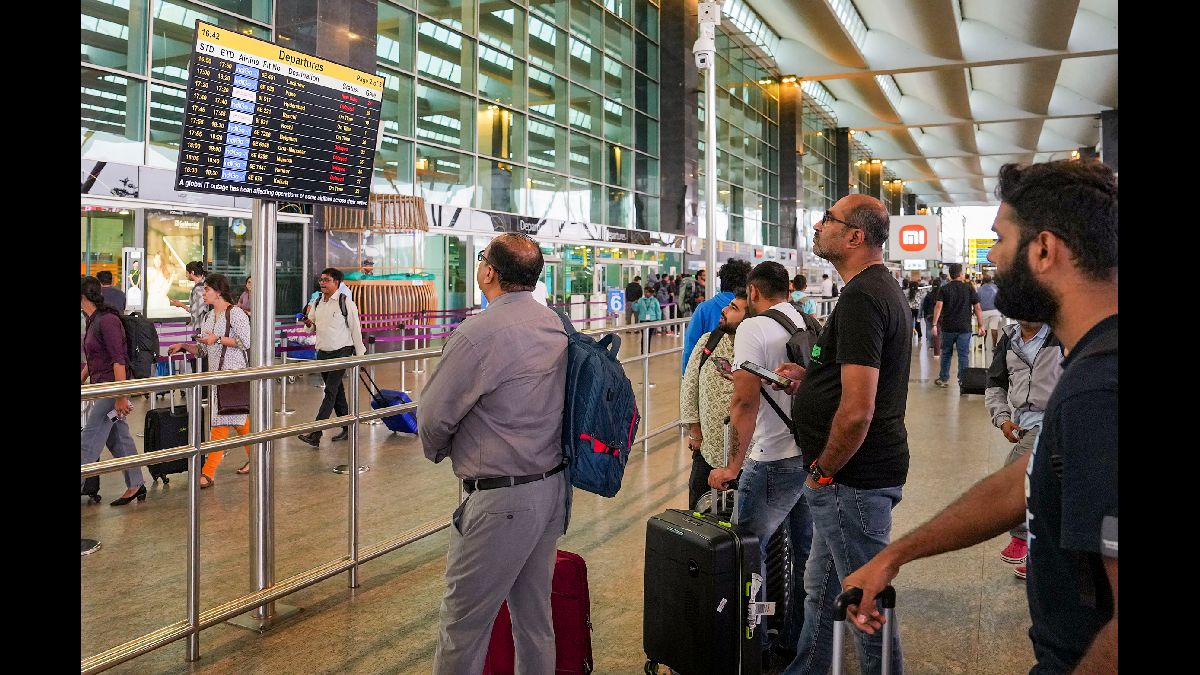 SpiceJet Seeks to Raise Over Rs 3,200 Crore Through Debt and Equity ...