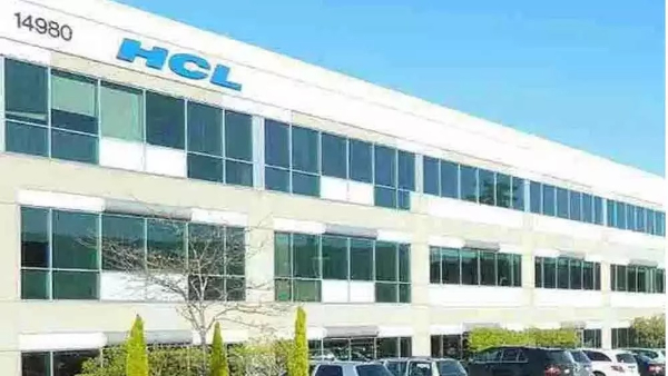 HCL Tech Share Price Ahead Of Q2: Tech Giant Hits New 52-Week High ...
