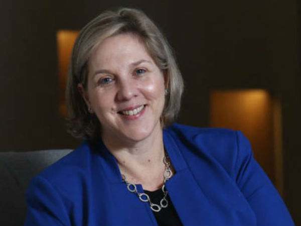 டெஸ்லாவின் புதிய தலைவர் ராபின் தென்ஹோல்ம் பற்றித் தெரிந்துகொள்ள ...