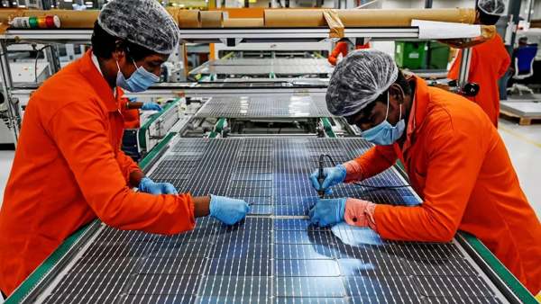 பர்ஸ்ட் சோலார்-ன் பிரம்மாண்ட தொழிற்சாலை.. ஸ்ரீபெரும்புதூர்-ன் புதிய ...