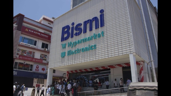 தமிழ்நாட்டில் ஜெஸ்சூர்யாஸ், கேரளா-வில் பிஸ்மி.. முகேஷ் அம்பானி அதிரடி ...