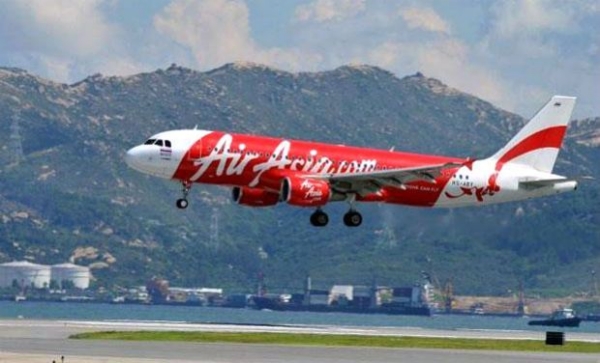 ஏர் இந்தியாவில் புதிய தலைவர்.. இனி ஜாலியா பறக்கலாம்..! | Air India LCC ...