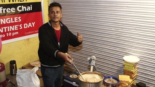 டீ கடை வைத்து 24 கோடி சொத்து, 90 லட்சத்தில் கார்.. MBA டிராப்அவுட்-ன் ...