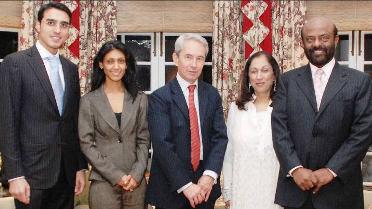 HCL ரோஷினி நாடார் கணவர் யார்? 'எந்த' நிறுவனத்தில் தான் வேலை செய்கிறார் ...