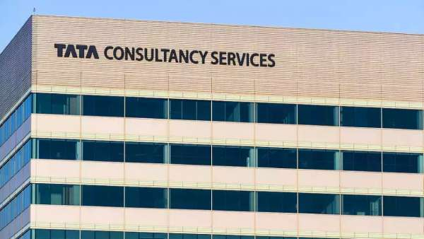TCS News: టెక్ దిగ్గజానికి ప్రభుత్వం నోటీసులు జారీ.. తెరమీదకు కొత్త ...